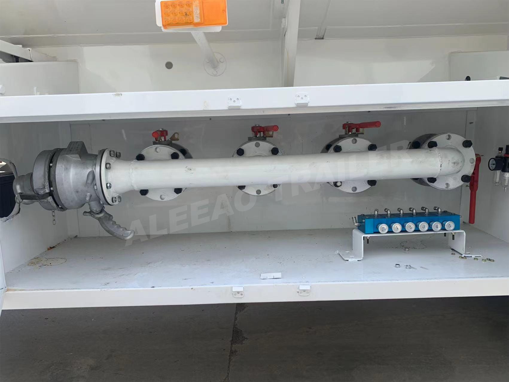 45000L 5Compartments Fuel Tanker Semi Trailer - aleeaovehicle.com