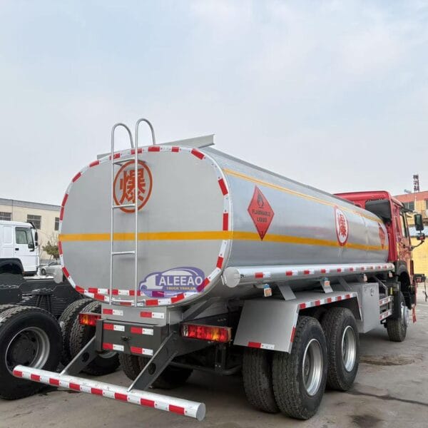 Howo Used Fuel Tank Truck 20000L - aleeaovehicle.com